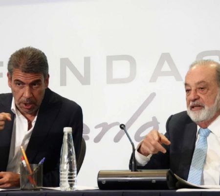 Carlos Slim y Arturo Elías Ayub se reúnen en privado con el presidente ...