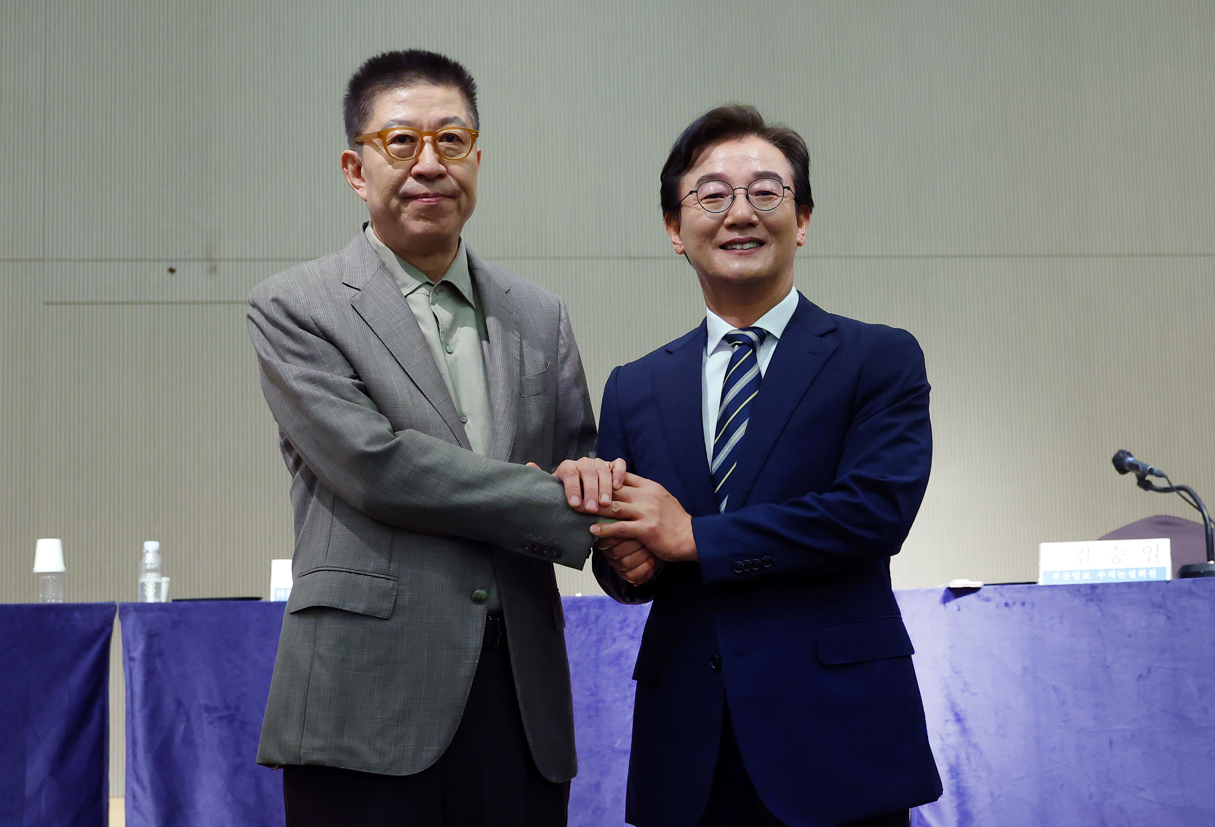 Busan mayor candidates clash over Starbucks 'Tank Day' controversy