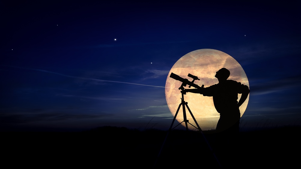 9 incredible night-sky events to see this summer 2026
