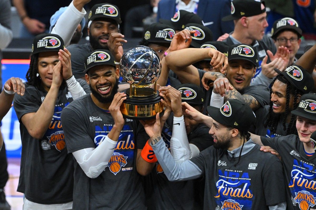 Knicks sweep Cavs to reach first NBA Finals since 1999