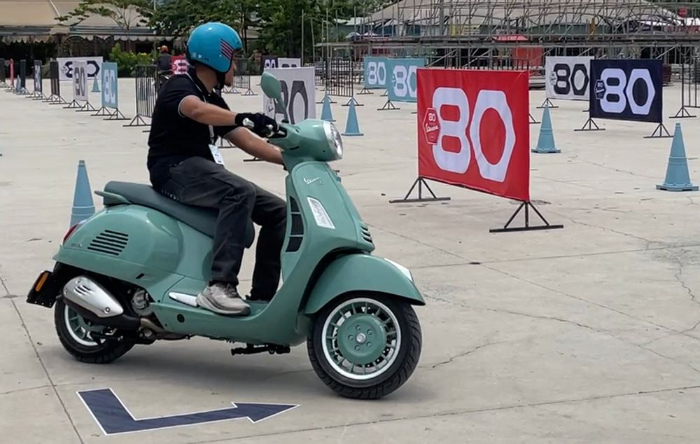 Baru tahu, ini kelebihan rangka monokok yang ada di Vespa matic