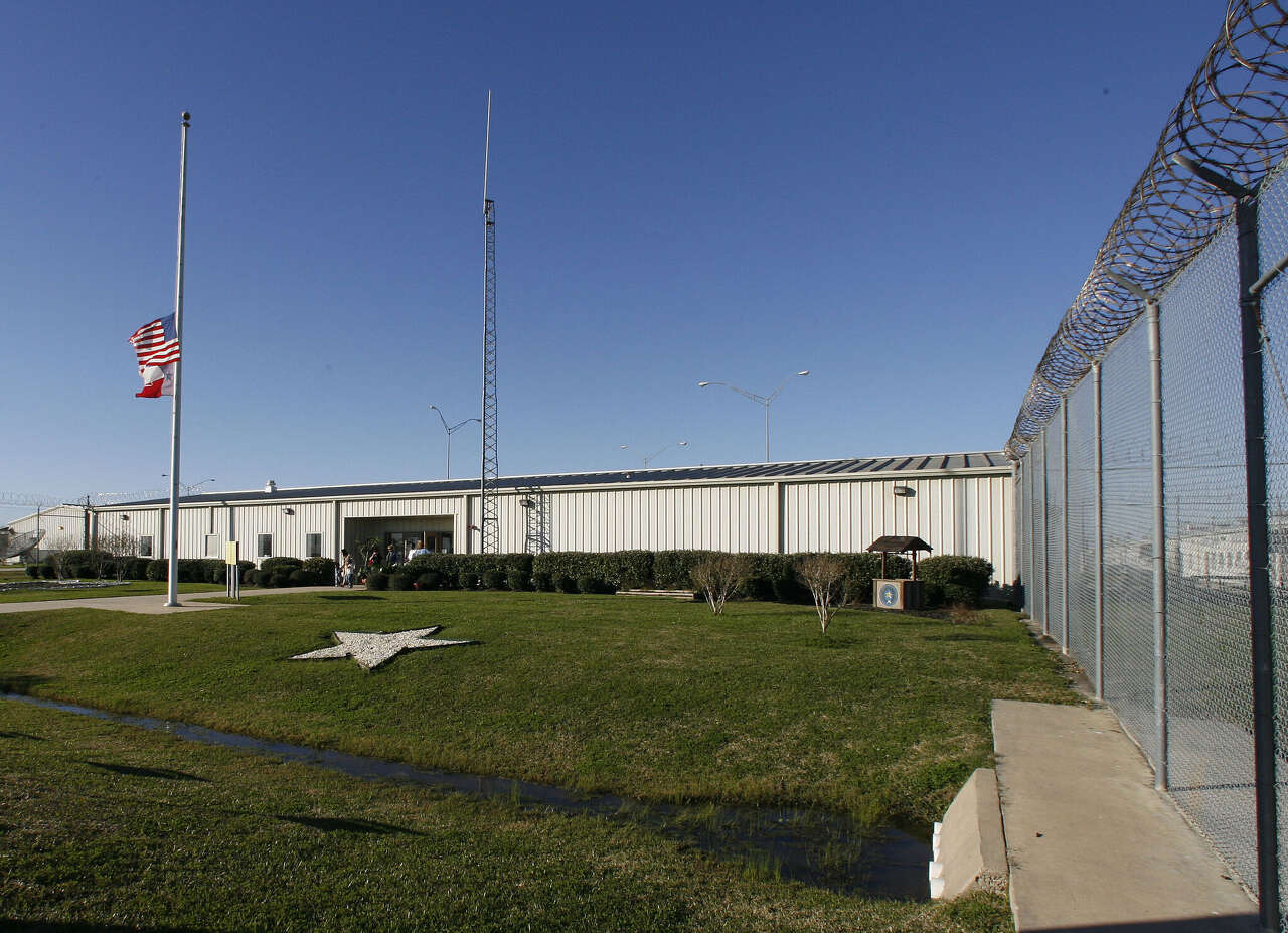 Waco attorney serves just 60-day sentence after sexual abuse of boy