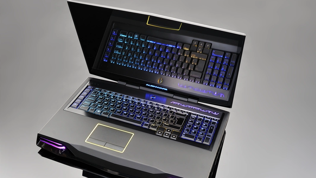 Alienware debuts 15-inch model alongside high-end laptop deals