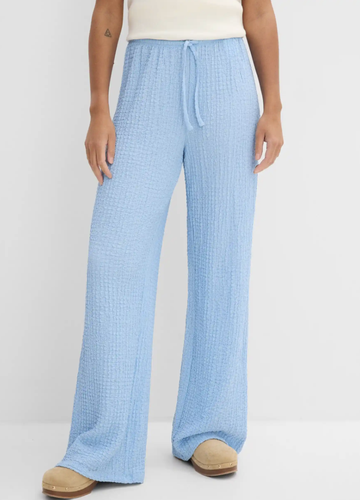 Im Sommer lieben alle die „Baby“-Hose für 16 Euro