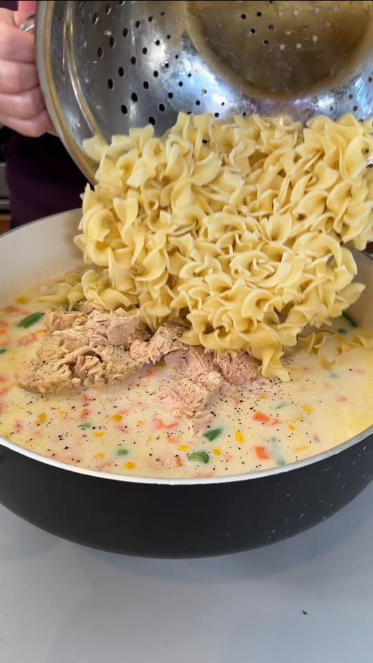 Yummy tuna casserole for comfort food lovers