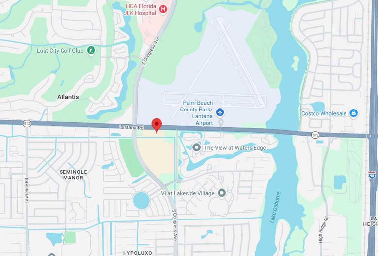 Woman dies in crash across from Lantana Airport