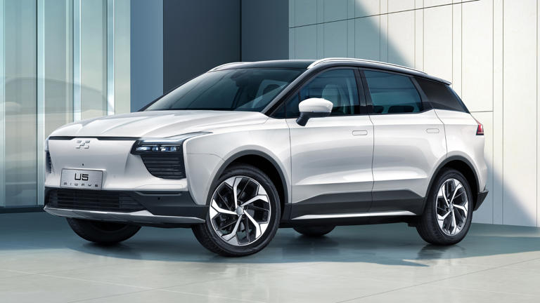 33 Chinese brands who are selling cars in the UK now, or soon will be