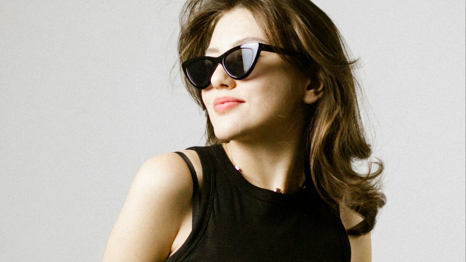20 outfits that make people think they know your whole story
