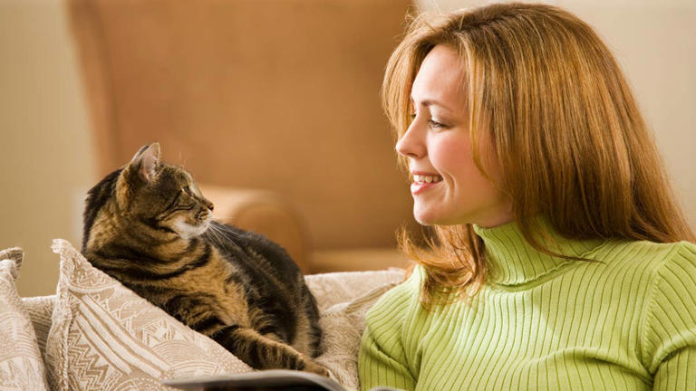 7 personality traits of people who talk to pets in a high-pitched voice
