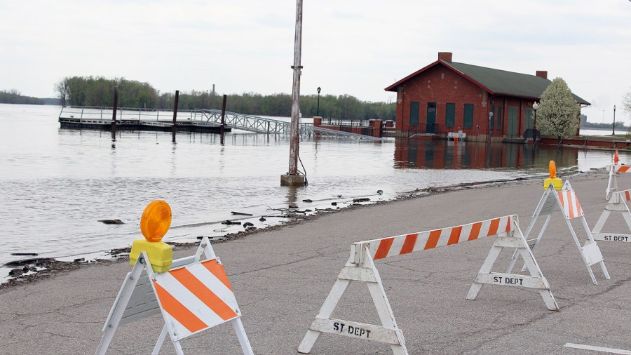 City of Muscatine will test two primary flood gates
