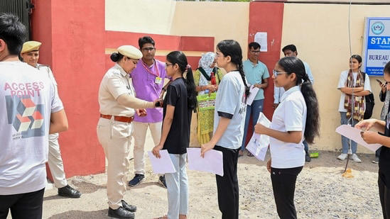 3 teachers behind leaking NEET questions to be named in CBI chargesheet