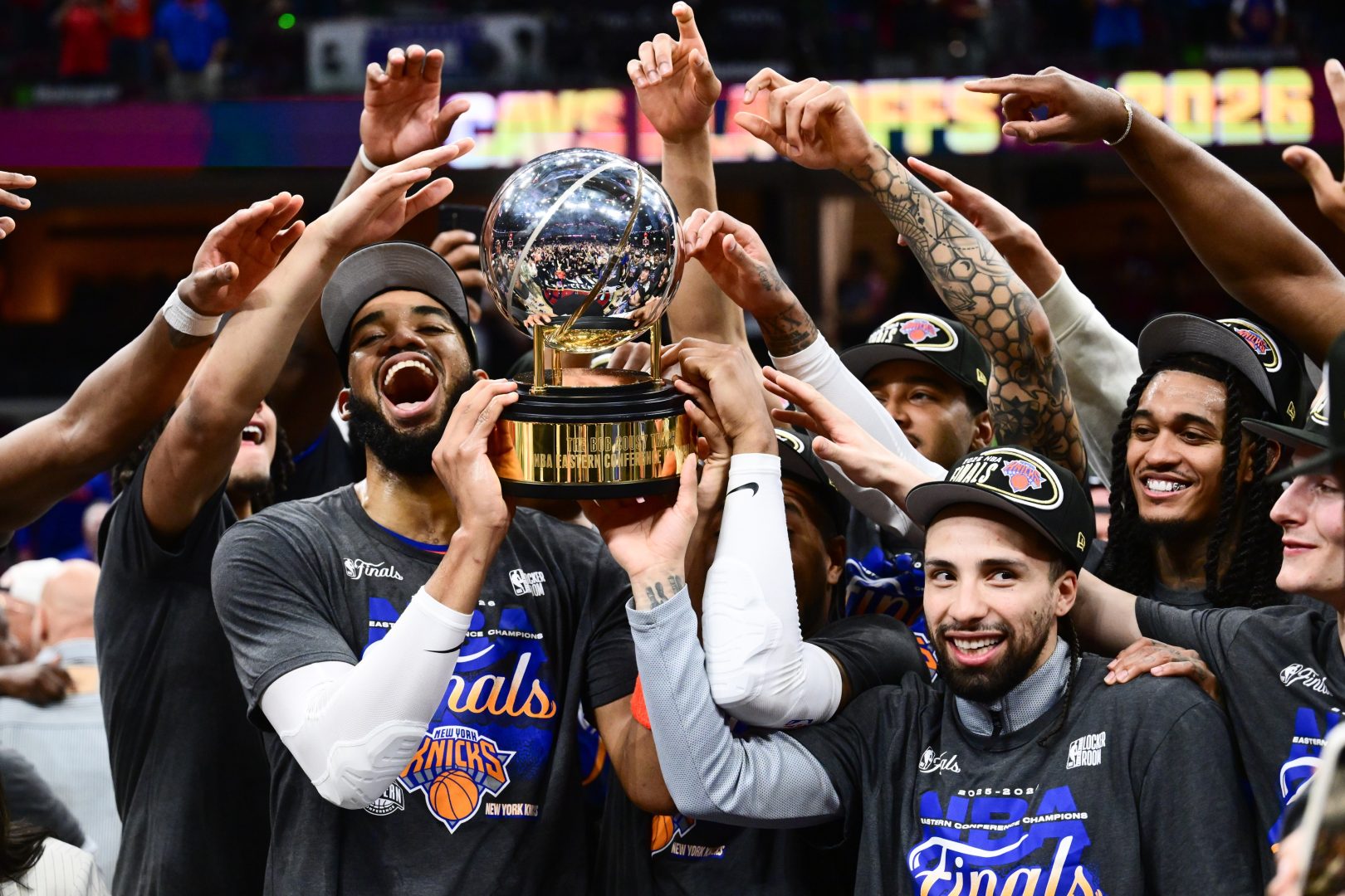 Knicks sweep Cavaliers to reach first NBA Finals since 1999