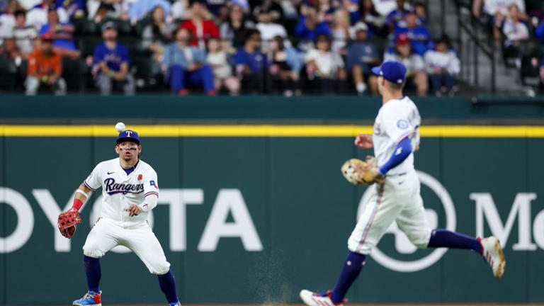 Rangers held hitless by Astros in combined no-hitter