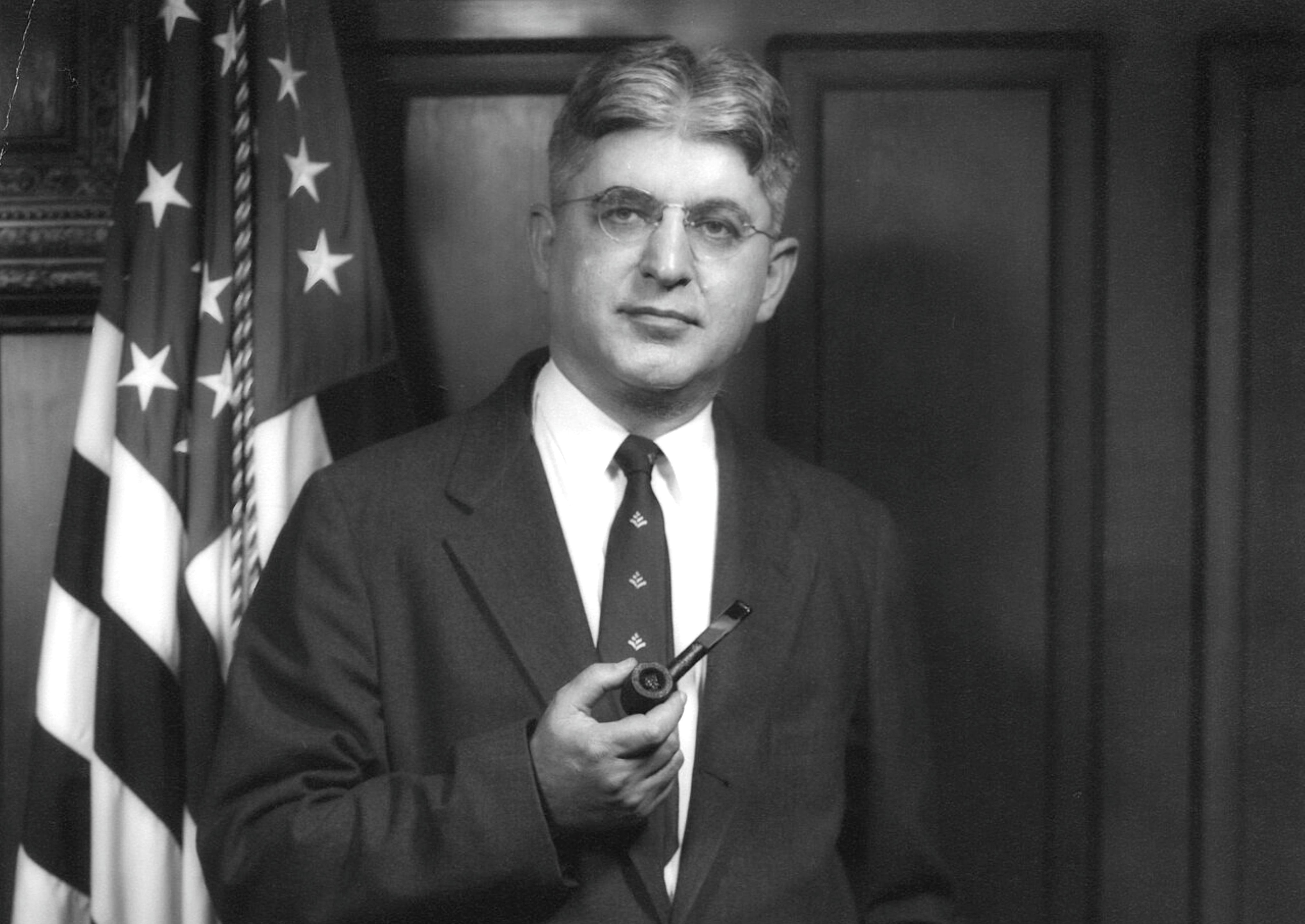 Kevin Warsh's Fed challenge: Burns' path or Volcker's legacy?