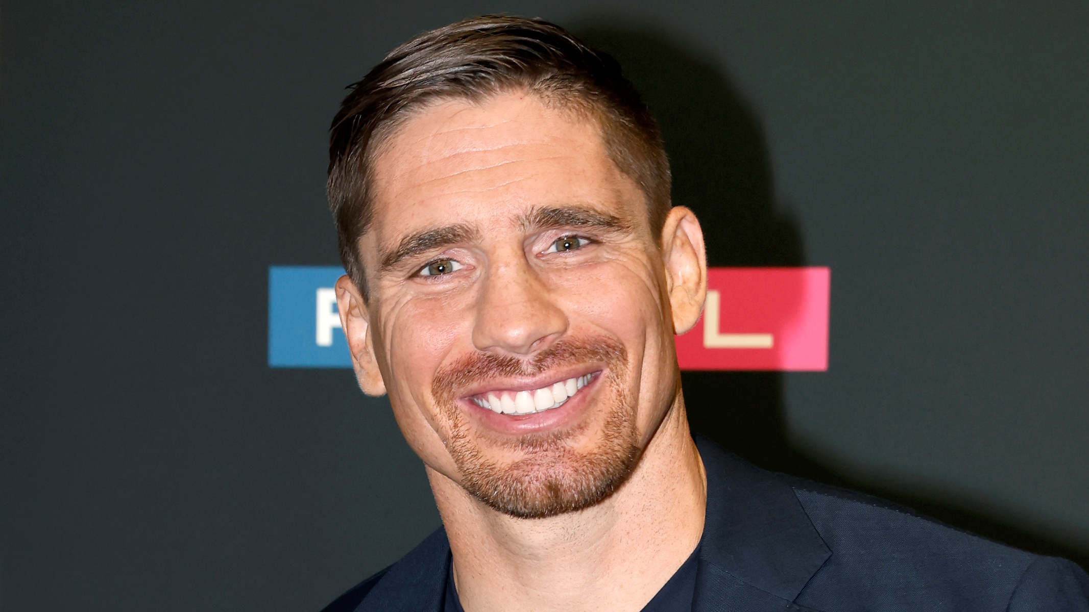 Zo rijk is Rico Verhoeven: van kickbox-koning tot megaster in boksen