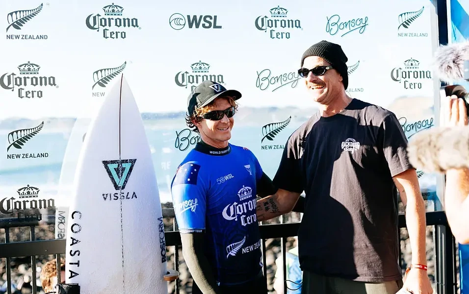 Sea creature attack halts New Zealand pro surfing final