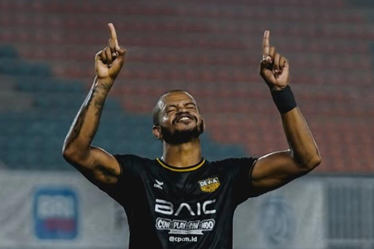 Breaking news! Persebaya Surabaya deal rekrut Alex Martins, Bernardo ...