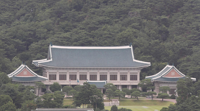 Cheong Wa Dae explosive threats: 20s man indicted