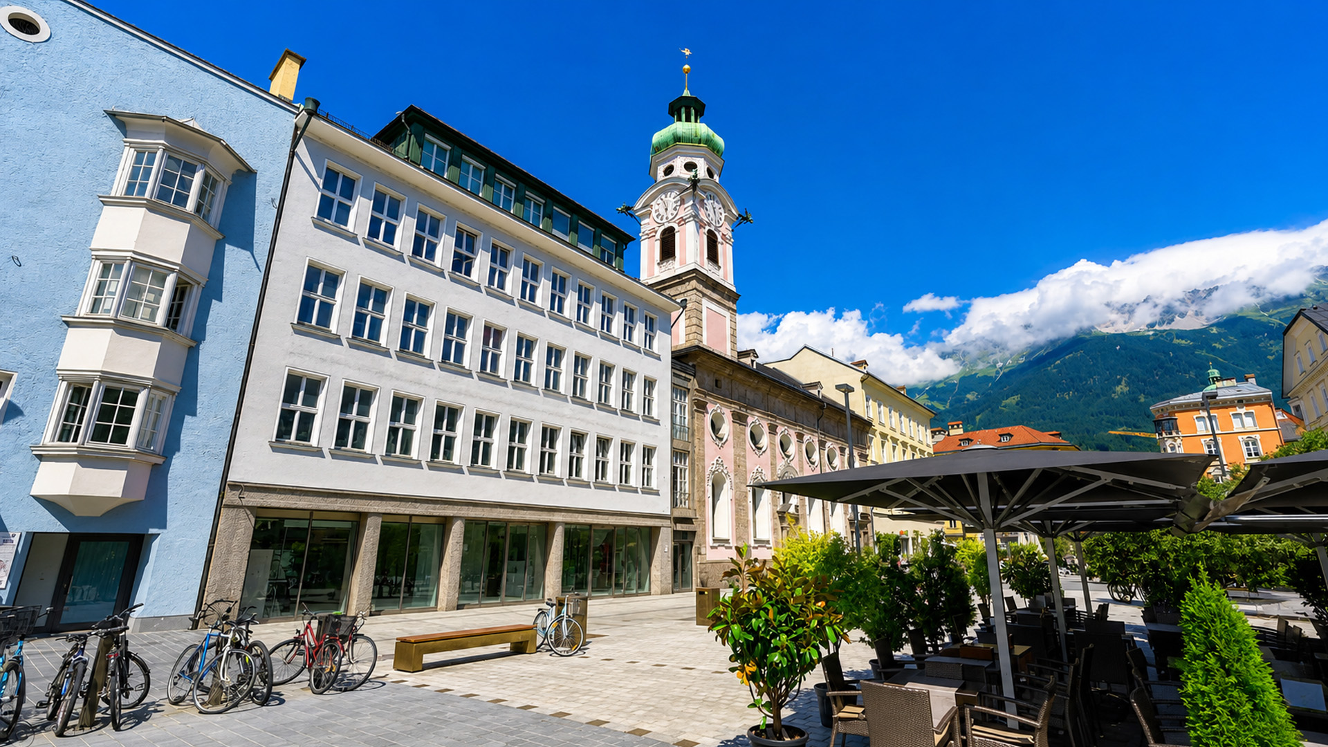 Innsbruck in Oostenrijk schittert in het hart van de Alpen (4K)
