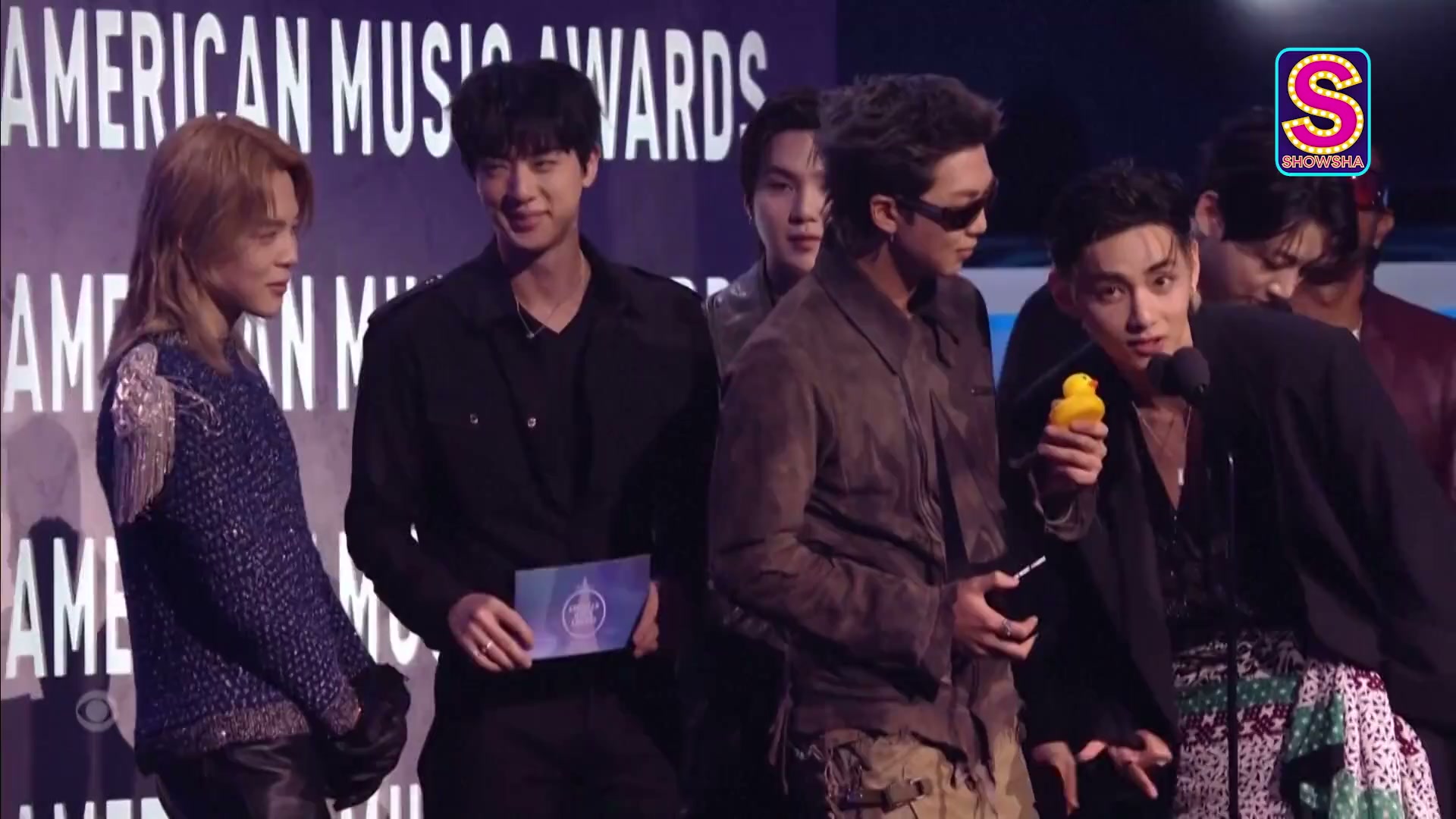 BTS wins artist of the year at 2026 American Music Awards as fans erupt ...