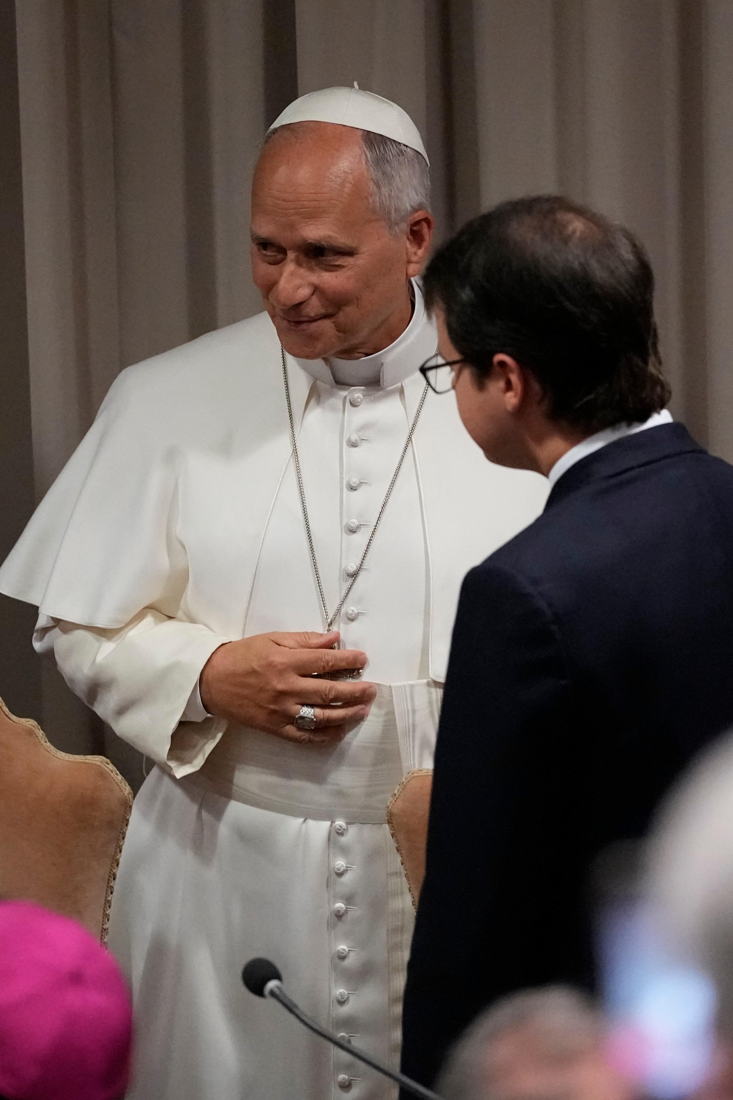 Christopher Olah, the executive of Anthropic who whispers to the Pope ...