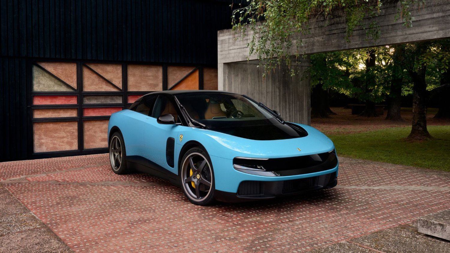 Ferrari pokazało elektryka i od razu wybuchła awantura. "Piekło właśnie ...