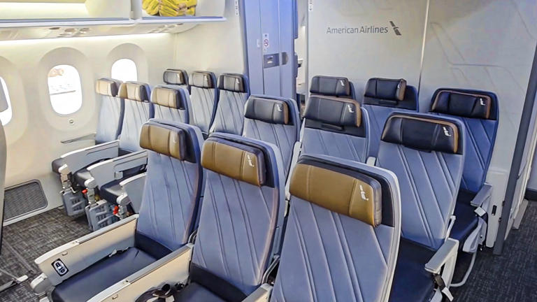 American Airlines' new basic economy rules even punish its top-tier ...