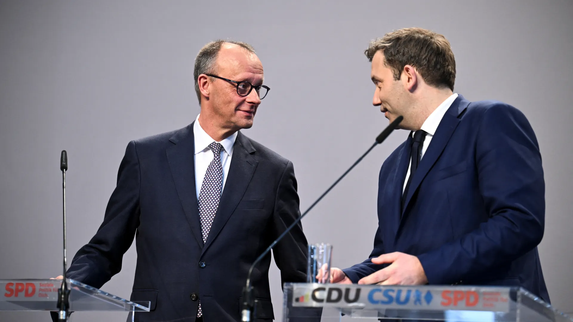 CDU, SPD und Grüne lassen AfD-Antrag durch - Berlin gerät in Panik