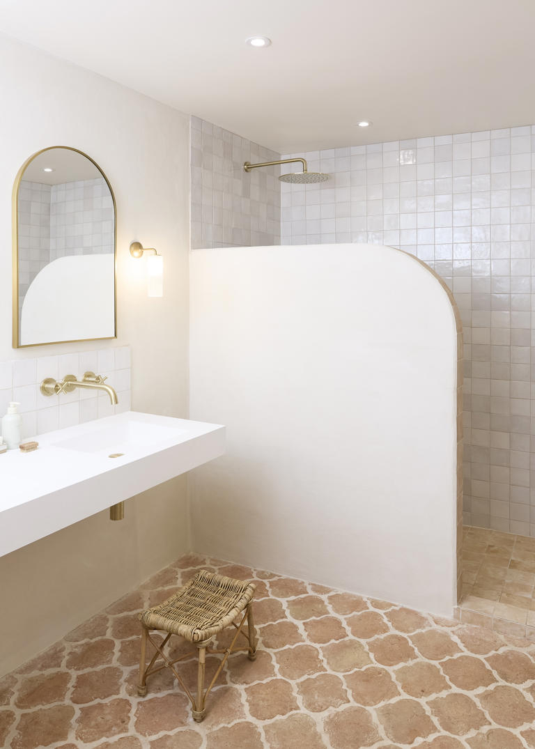 7 trends in ensuite designs to make this space a moment
