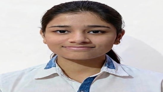 No marathon study sessions: Akshata Dwivedi scores 98.4% in CBSE Class ...