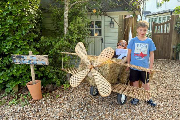 Photos - Scarecrow Trail packed with iconic creations from Lassie to ...