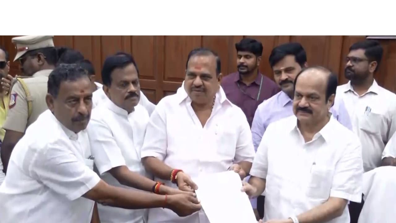 AIADMK urges TN speaker to reject resignations, cites anti-defection law
