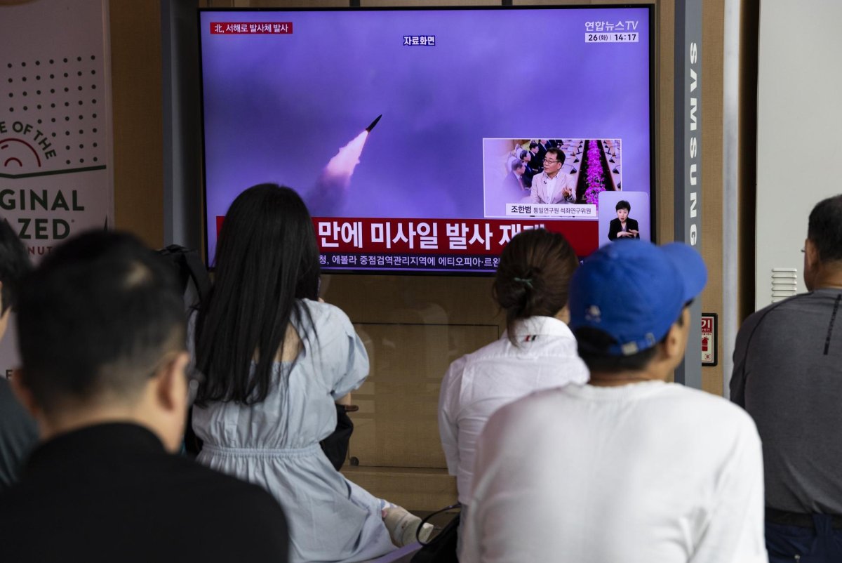 North Korea fires close-range missiles into Yellow Sea