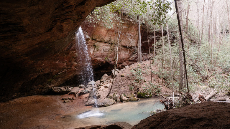 Kentucky's abandoned limestone mine hidden in Red River Gorge is a ...