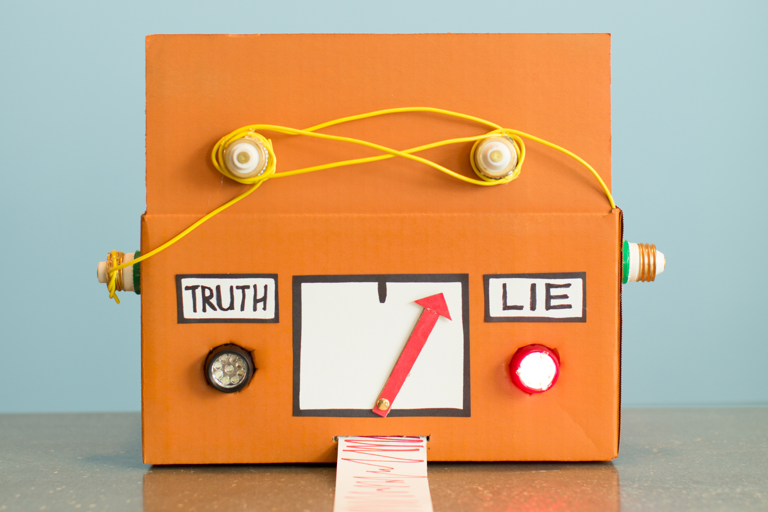 Here's how to catch a liar, according to experts