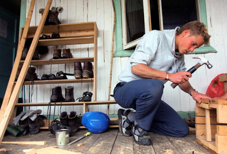 Prince William shows off carpentry skills during latest outing — and it ...