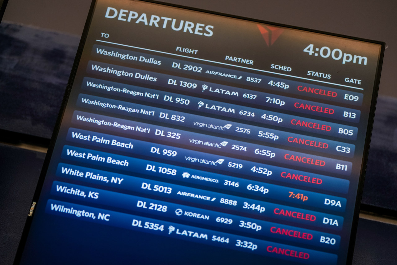 Delta’s flight cancellations have mounted, and it’s staffing up to improve