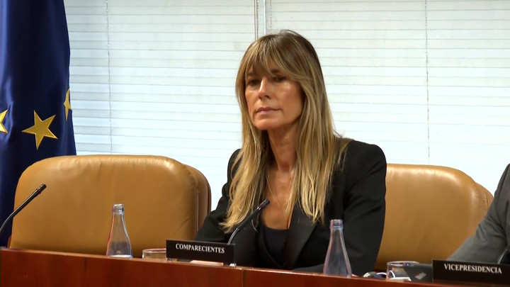 El juez retrasa al 15 de junio la audiencia a Begoña Gómez
