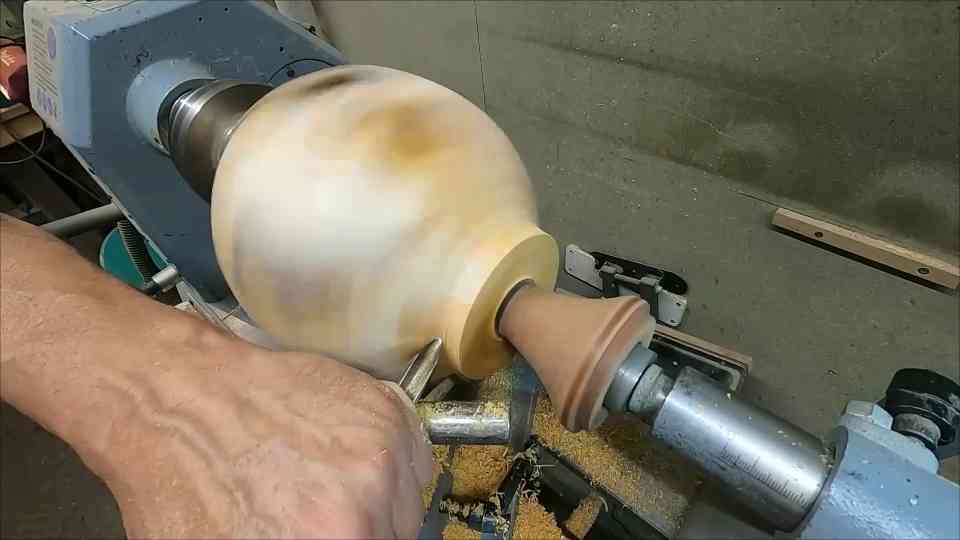 Watch how this sycamore root ball turns into a natural edge form