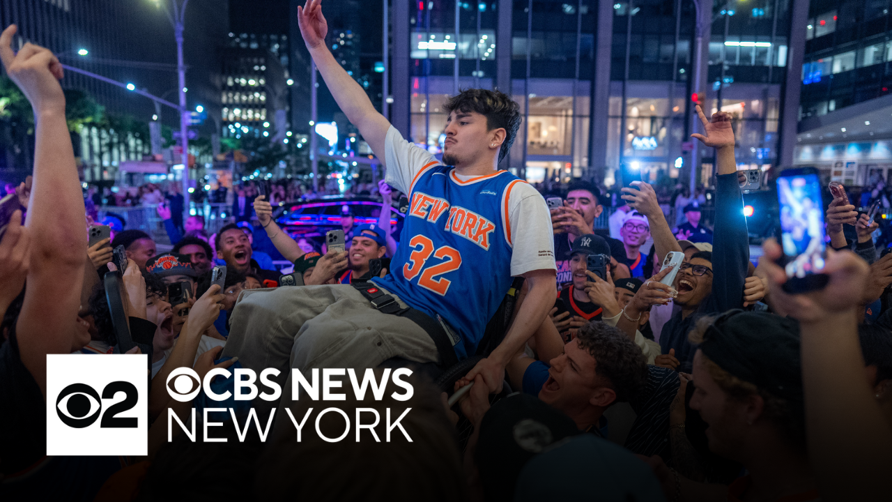 Knicks fan celebrate second sweep in playoffs as the team heads to the ...