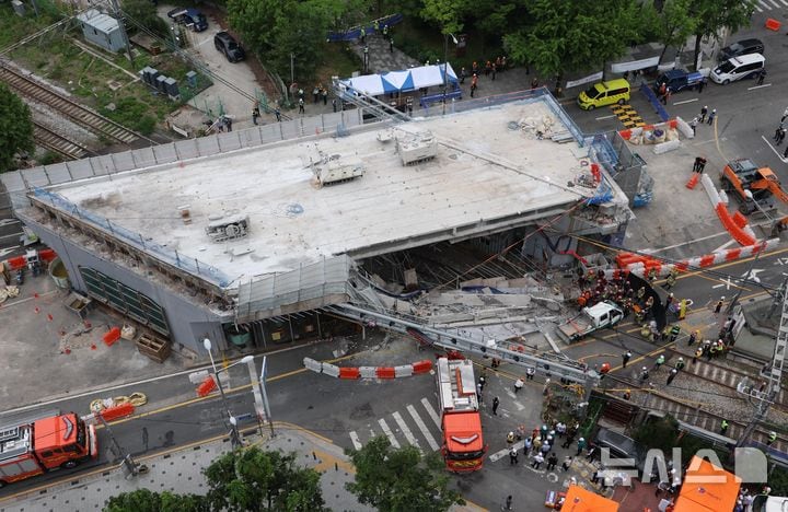 Ministry forms emergency response to Seosomun overpass collapse