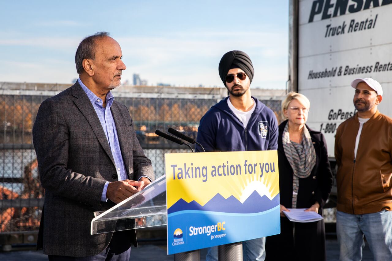 Uber drivers in Victoria got a union contract. What does it mean for ...