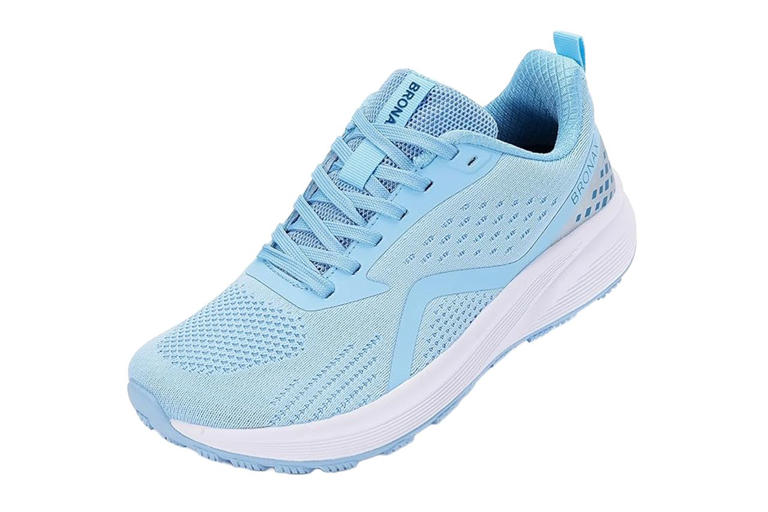 Shoppers say these Amazon sneakers go toe-to-toe with Hoka and come out ...