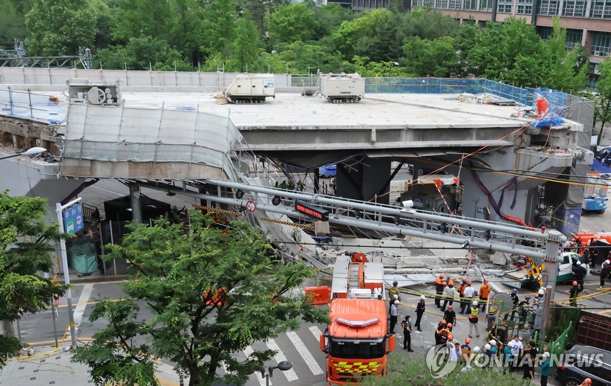 Overpass collapse