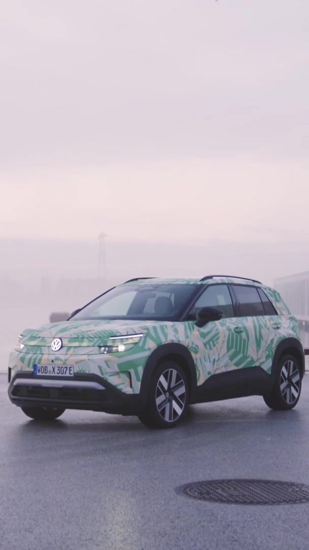 Volkswagen ID. Cross covered drive - design preview