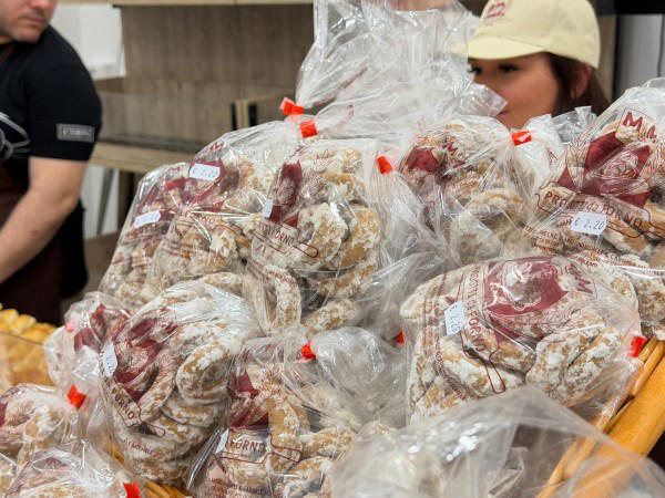 M&M Prodotti da Forno, la bontà delle cose fatte a mano apre sotto casa