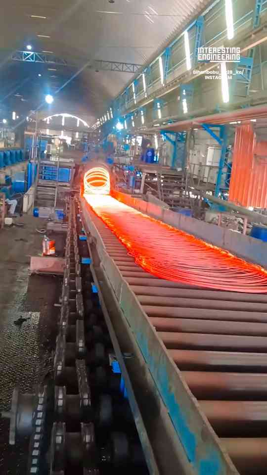 Molten steel becomes wire right before your eyes