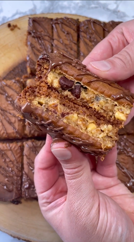 Biscoff magic bars with layers of flavor and richness