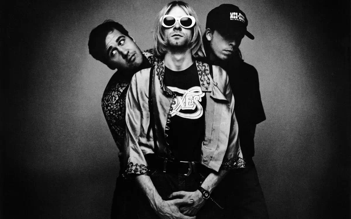 La maglietta “Foxes” di Kurt Cobain è stata messa all’asta da Patty ...