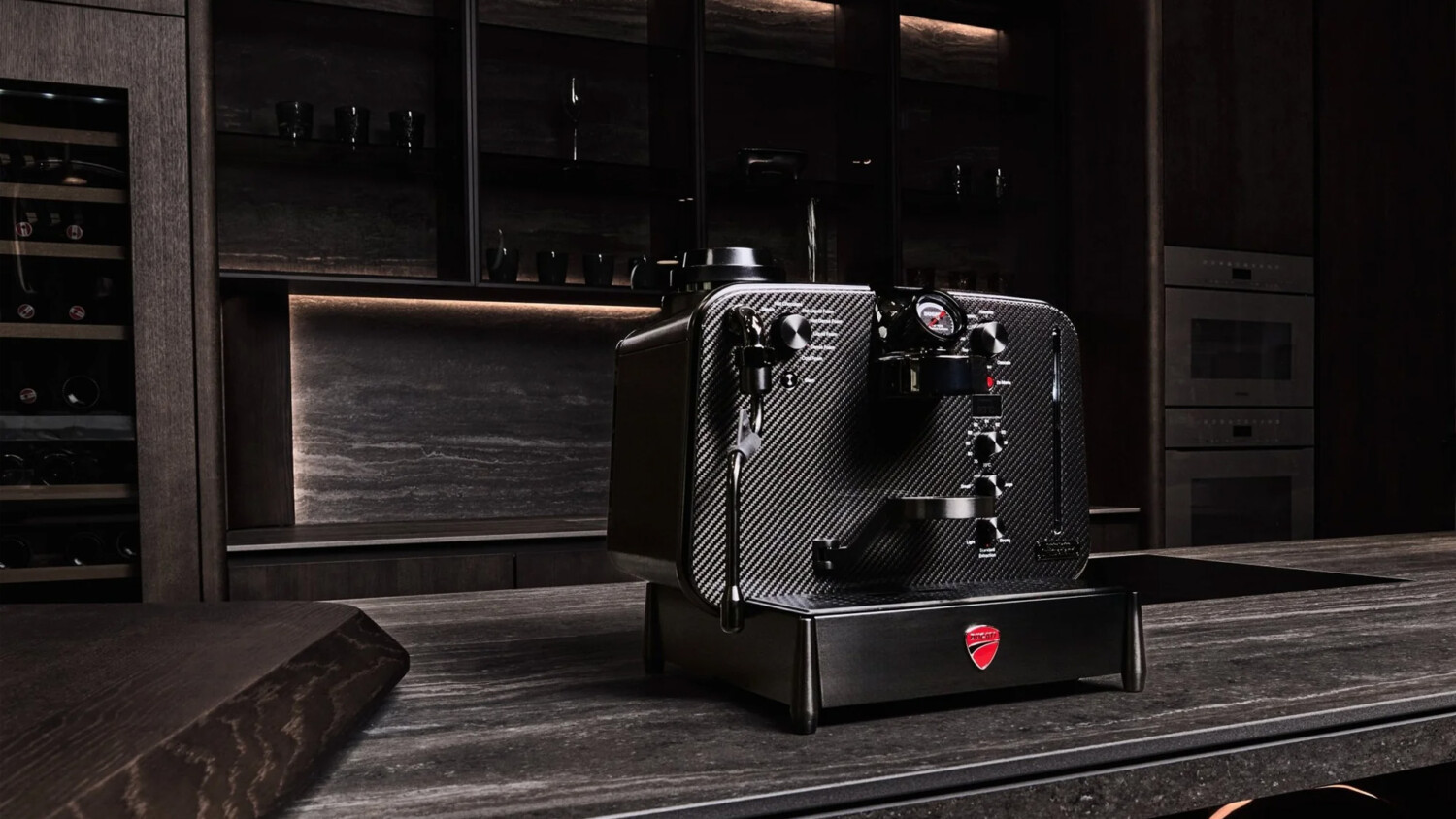 Ducati Barista M3 1926 : une cafetière collector en carbone à 2 599